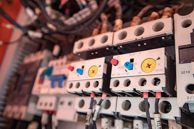 What is a Thermal Relay? Structure and principle of operation of ...